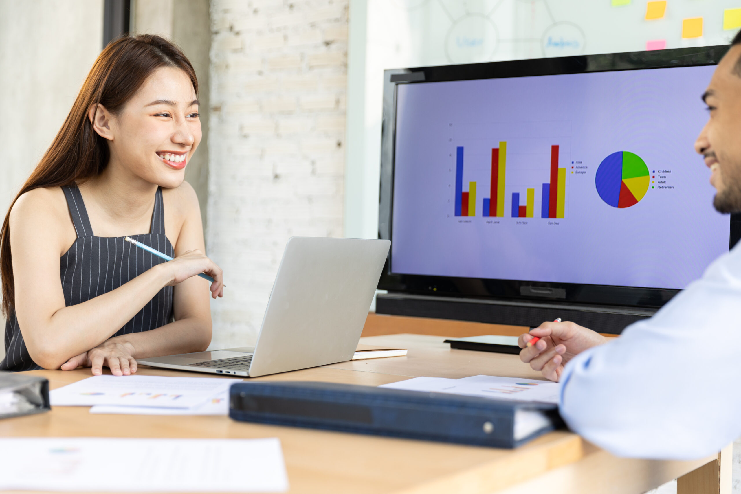 Outsourcing Data Management with FGC+